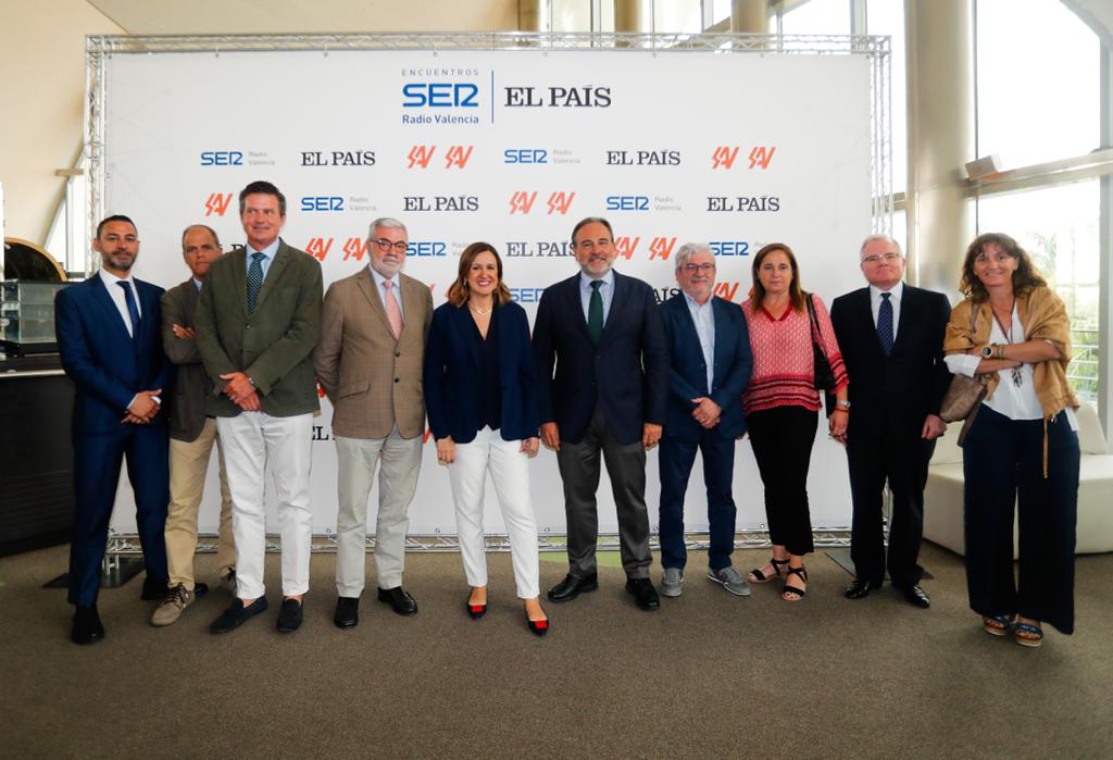Ayer SAV desayunó con María José Catalá | Agricultores de la Vega de ...